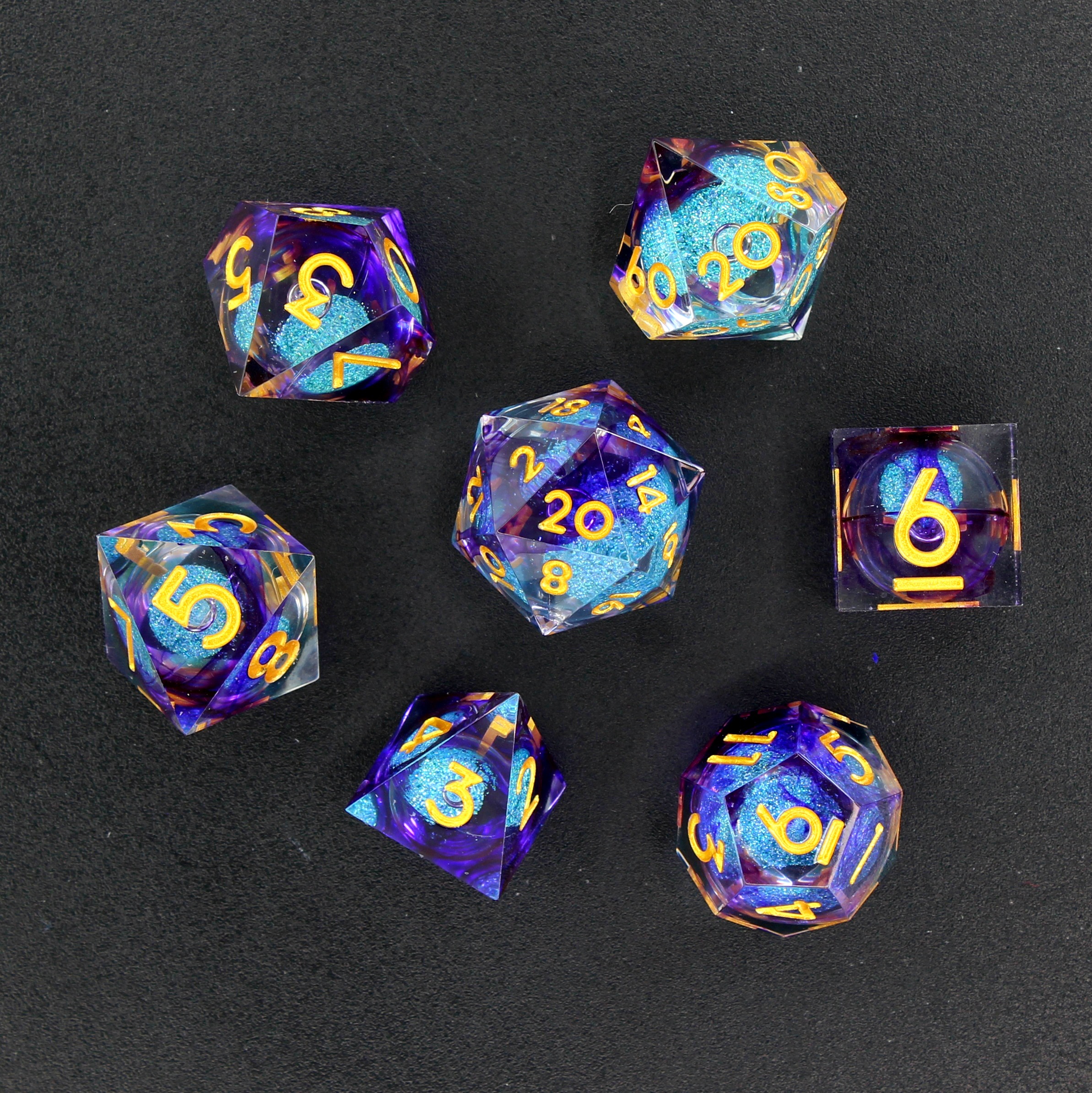 Resin Liquid Core Purple w/Gold Set of 7 Dice